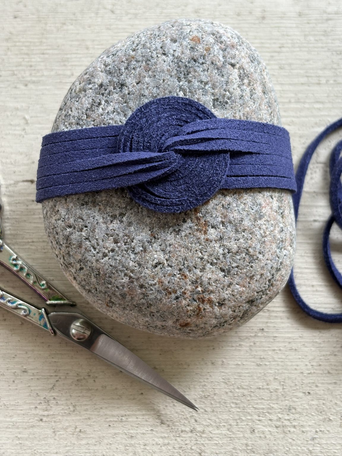 Summer 2024 fixation, part two: wrapping rocks - Curious Crone